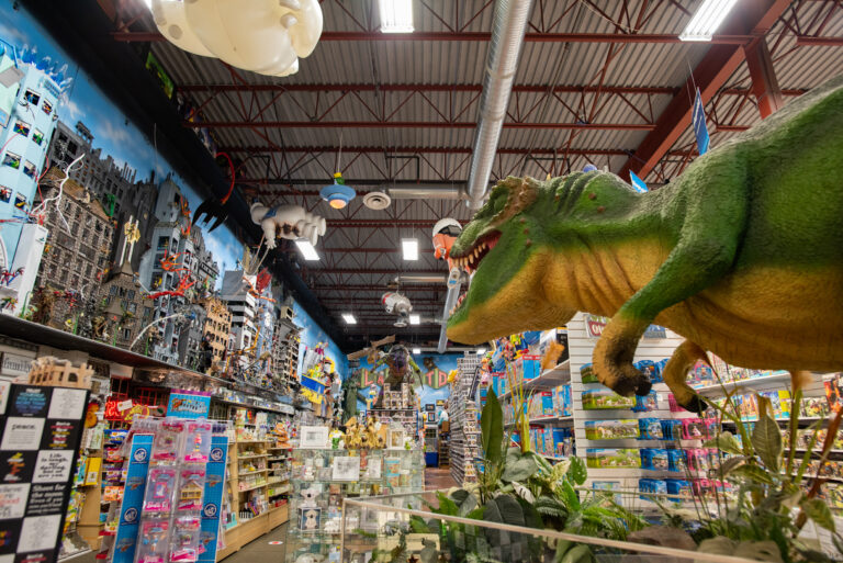 Displays – Canada’s Largest Toy Store | Toy Traders